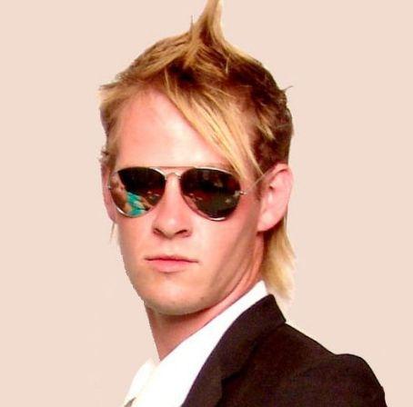 Robert Arnold Death Fact Check, Birthday & Age | Dead or Kicking