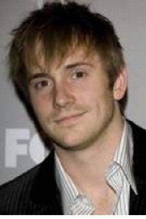 Robert Jauregui Death Fact Check, Birthday & Age | Dead or Kicking