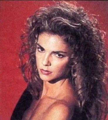 Roberta Weiss Death Fact Check, Birthday & Age | Dead or Kicking
