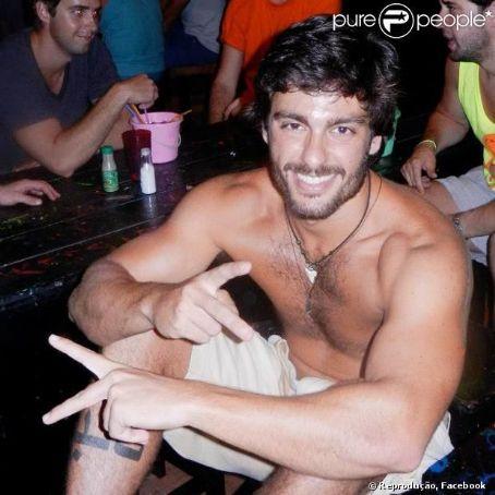 Rodrigo Lasmar Death Fact Check, Birthday & Age | Dead or Kicking