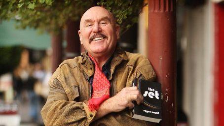 Roger Ward Death Fact Check, Birthday & Age | Dead or Kicking