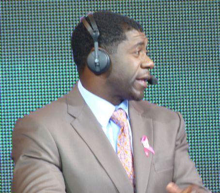 Roman Oben Death Fact Check, Birthday & Age | Dead or Kicking