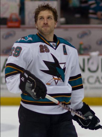 Ryane Clowe Death Fact Check, Birthday & Age | Dead or Kicking