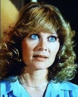 Sandra Kerns Death Fact Check, Birthday & Age | Dead or Kicking