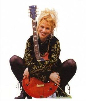 Sara Hickman Death Fact Check, Birthday & Age | Dead or Kicking