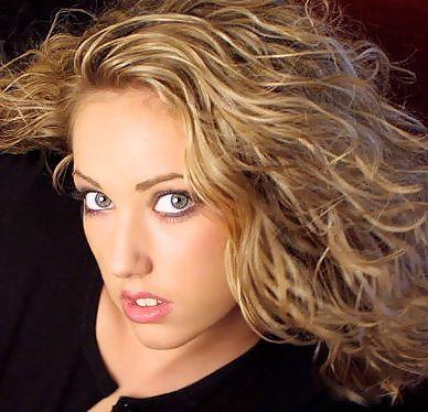 Sarah Peachez Death Fact Check, Birthday & Age | Dead or Kicking