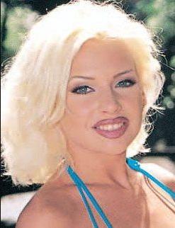 SaRenna Lee Death Fact Check, Birthday & Age | Dead or Kicking