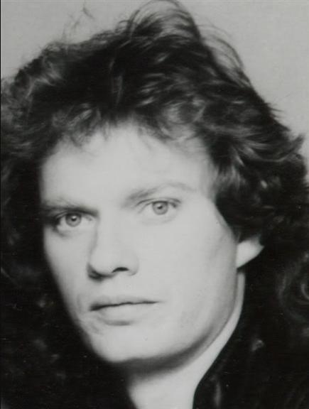 Scott Smith Death Fact Check, Birthday & Date of Death