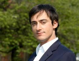 Sébastien Thoen Death Fact Check, Birthday & Age | Dead or Kicking