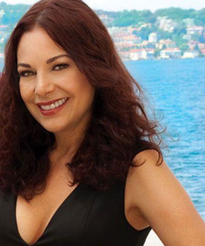 Senay Gürler Death Fact Check, Birthday & Age | Dead or Kicking