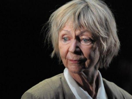 Sheila Reid Death Fact Check, Birthday & Age | Dead or Kicking