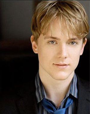 Shonn Wiley Death Fact Check, Birthday & Age | Dead or Kicking