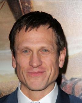 Simon Merrells Death Fact Check, Birthday & Age | Dead or Kicking