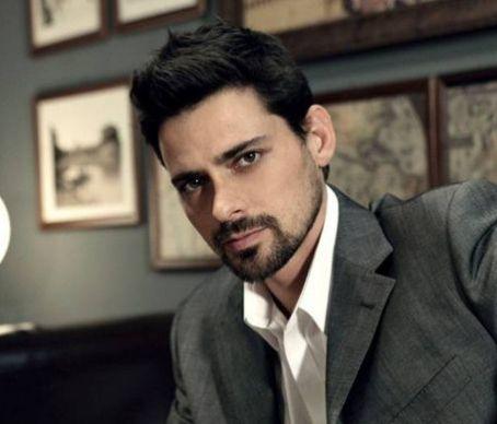 Simone Corrente Death Fact Check, Birthday & Age | Dead or Kicking