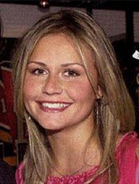 Stephanie Cloutier Death Fact Check, Birthday & Age | Dead or Kicking