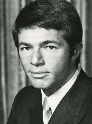 Stephen Young Death Fact Check, Birthday & Age | Dead or Kicking