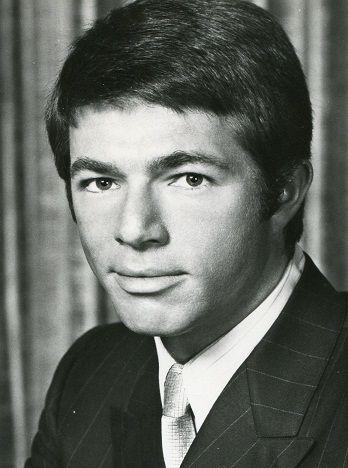 Stephen Young Death Fact Check, Birthday & Age | Dead or Kicking