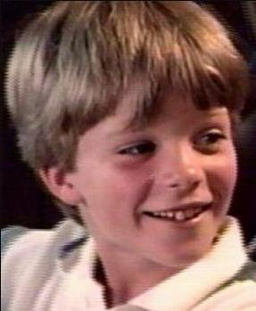 Struan Robertson Death Fact Check, Birthday & Age | Dead or Kicking