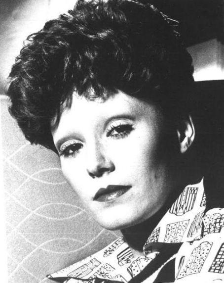 Susan Moncur Death Fact Check, Birthday & Age | Dead or Kicking