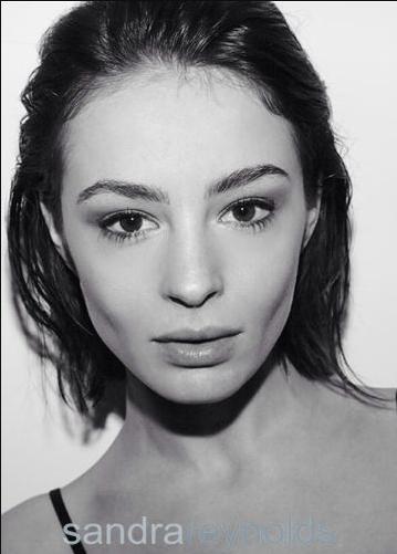 Tess D. Death Fact Check, Birthday & Age | Dead or Kicking