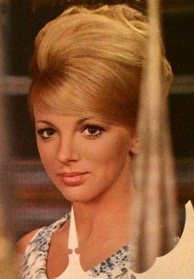 Thea Fleming Death Fact Check, Birthday & Age | Dead or Kicking