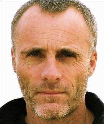 Timothy Murphy Death Fact Check, Birthday & Age | Dead or Kicking