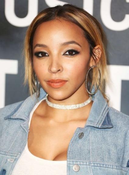 Tinashe Death Fact Check, Birthday & Age | Dead or Kicking