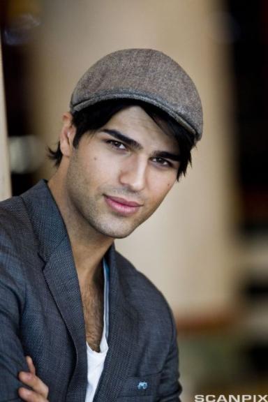 Tooji Death Fact Check, Birthday & Age | Dead or Kicking