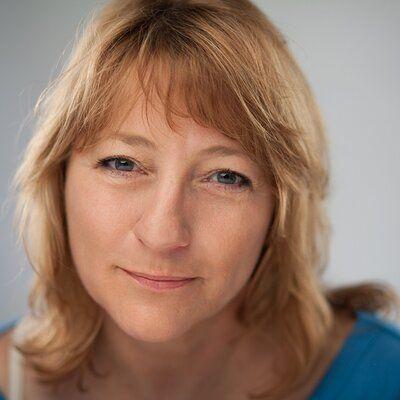 Tracey Wilkinson Death Fact Check, Birthday & Age | Dead or Kicking