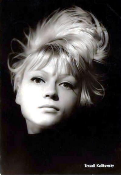 Traudl Kulikowski Death Fact Check, Birthday & Age | Dead or Kicking