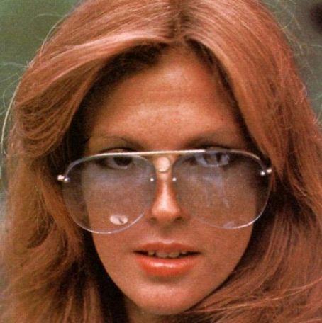 Vicki Johnson Death Fact Check, Birthday & Age | Dead or Kicking