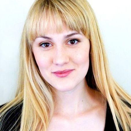 Victoria Abbott Death Fact Check, Birthday & Age | Dead or Kicking