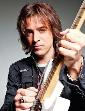 Warren Demartini Death Fact Check, Birthday & Age | Dead or Kicking