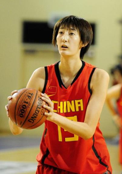 Wei Wei Death Fact Check, Birthday & Age | Dead or Kicking