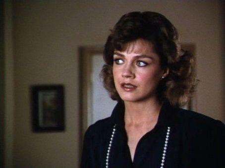 Wendy Fulton Death Fact Check, Birthday & Age | Dead or Kicking