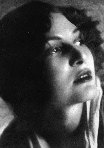 Zinaida Reich Death Fact Check, Birthday & Date of Death