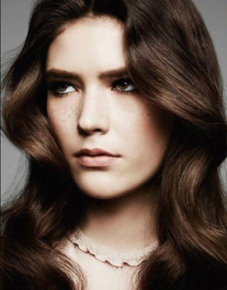 Zuzu Tadeushuk Death Fact Check, Birthday & Age | Dead or Kicking