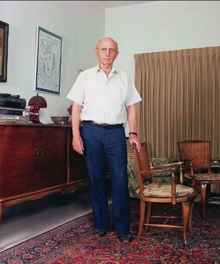 Zvi Zamir Death Fact Check, Birthday & Age | Dead or Kicking